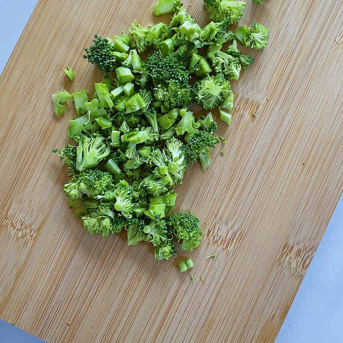 Healthy Broccoli Salad with Cranberries and Walnuts • What's On Kate's ...